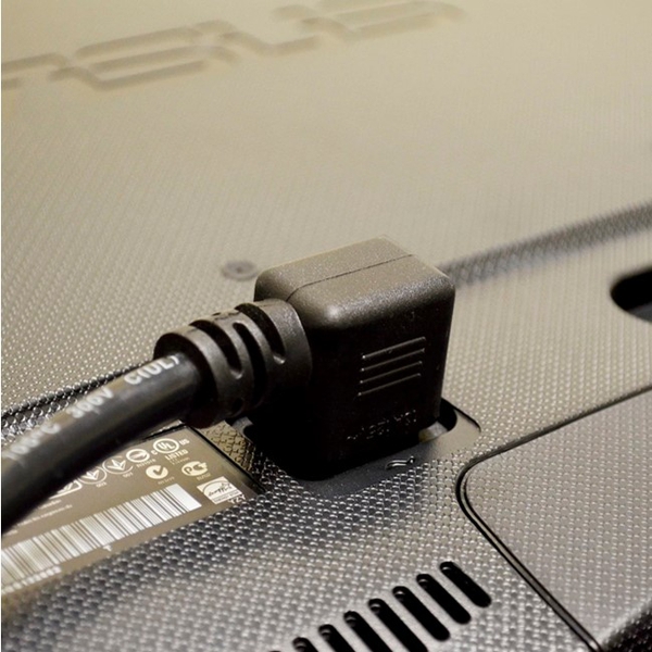 Cable De Poder C13 En L a Nema 5-15P Trautech De 1.80 Mts